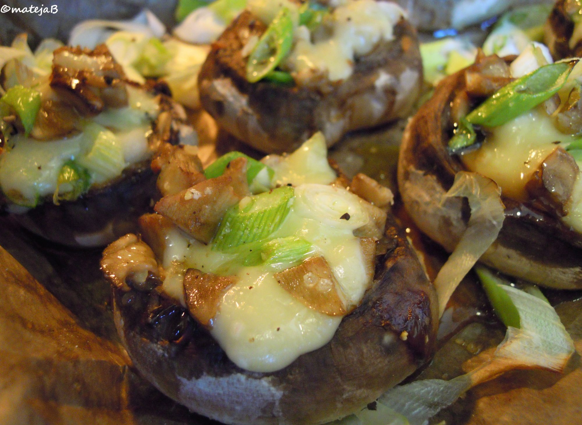 Champignons; a great mushroom dish - PassionSpoon recipes