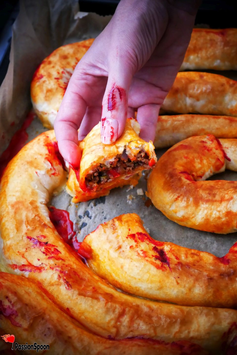 Halloween zombie guts ; Halloween snacks - PassionSpoon recipes