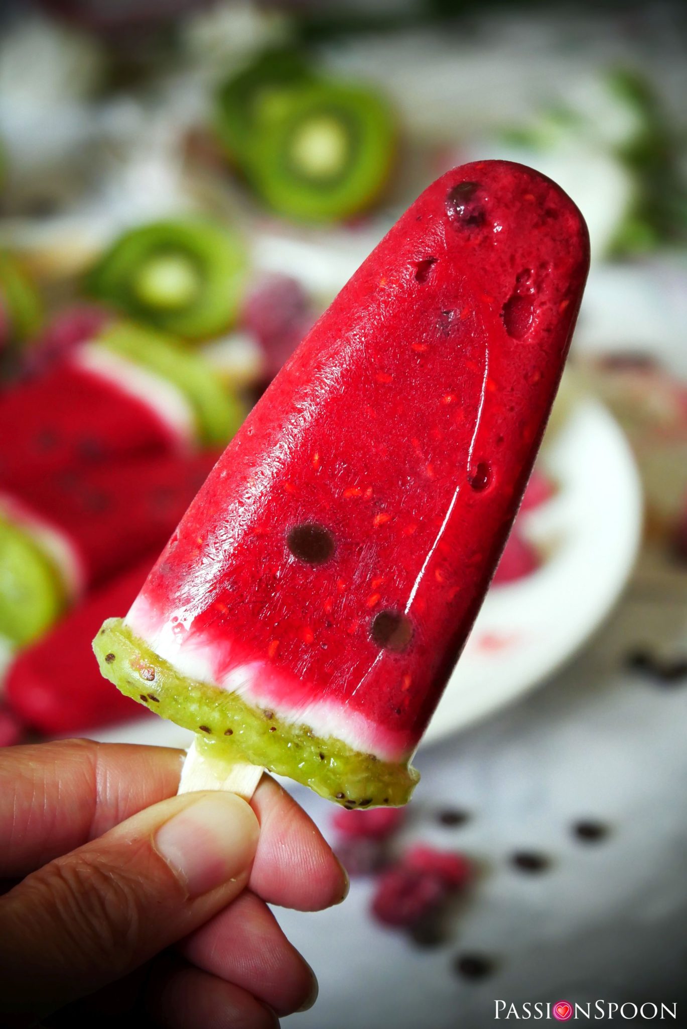 Watermelon look-alike ice popsicles; fun & summer food - PassionSpoon